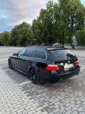 Black BMW 530 2005 in Jelgava, with an engine capacity of 3.00 L and mileage of 300 thousand km for 4500 €, photo 5 on AUTOMOTO.COM.LV
