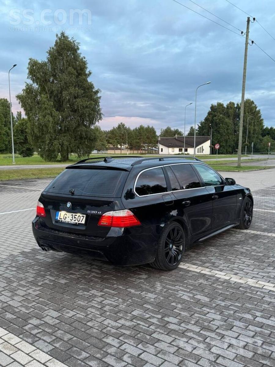 Black BMW 530 2005 in Jelgava, with an engine capacity of 3.00 L and mileage of 300 thousand km for 4500 €, photo 6 on AUTOMOTO.COM.LV