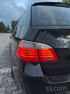 Black BMW 530 2005 in Jelgava, with an engine capacity of 3.00 L and mileage of 300 thousand km for 4500 €, photo 9 on AUTOMOTO.COM.LV