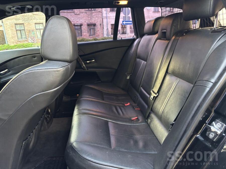 Черный БМВ 530 2005 в Бауска, объемом двигателя 3.00 л и пробегом 422 тыс. км за 2890 €, фото 12 на AUTOMOTO.COM.LV