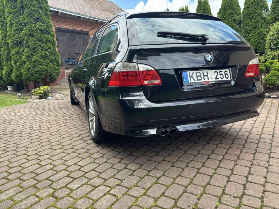 Black BMW 530 2005 in Vilnius, with an engine capacity of 2.50 L and mileage of 338 thousand km for 3200 €, photo 4 on AUTOMOTO.COM.LV