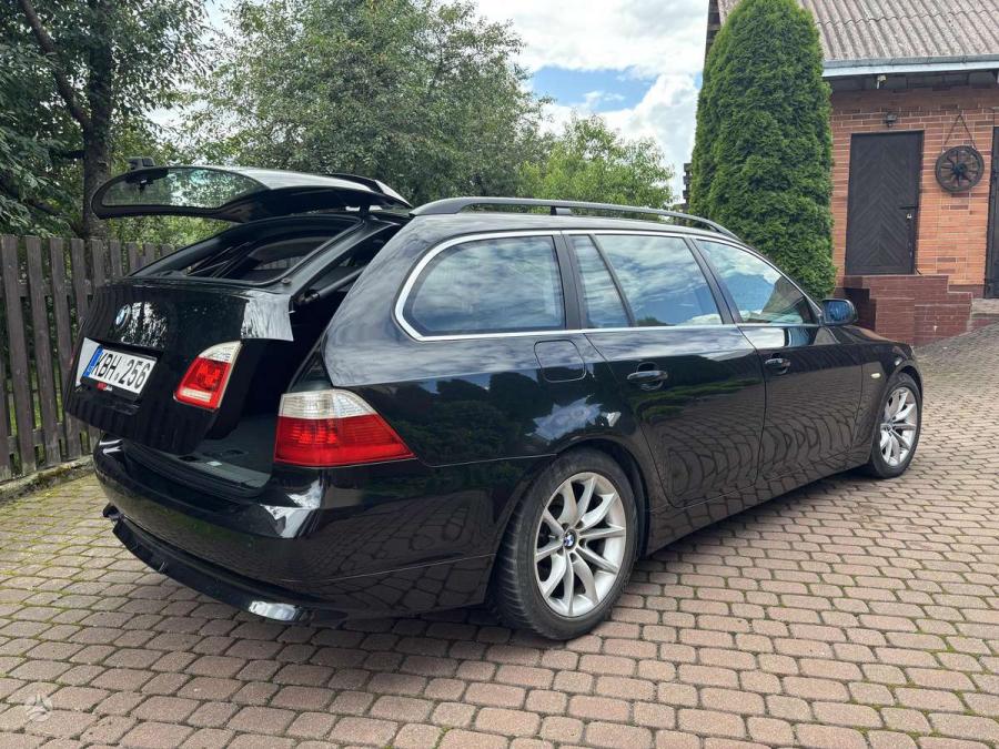 Black BMW 530 2005 in Vilnius, with an engine capacity of 2.50 L and mileage of 338 thousand km for 3200 €, photo 6 on AUTOMOTO.COM.LV