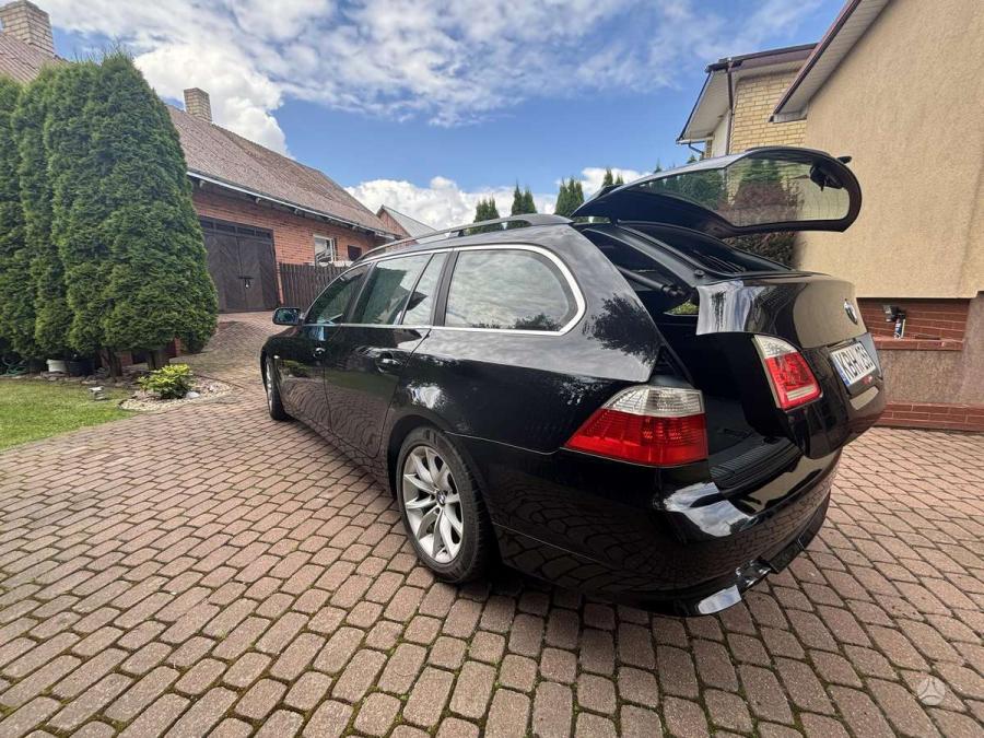 Black BMW 530 2005 in Vilnius, with an engine capacity of 2.50 L and mileage of 338 thousand km for 3200 €, photo 7 on AUTOMOTO.COM.LV
