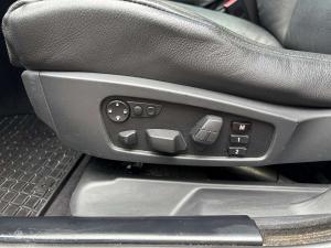 Black BMW 530 2005 in Vilnius, with an engine capacity of 2.50 L and mileage of 338 thousand km for 3200 €, photo 10 on AUTOMOTO.COM.LV