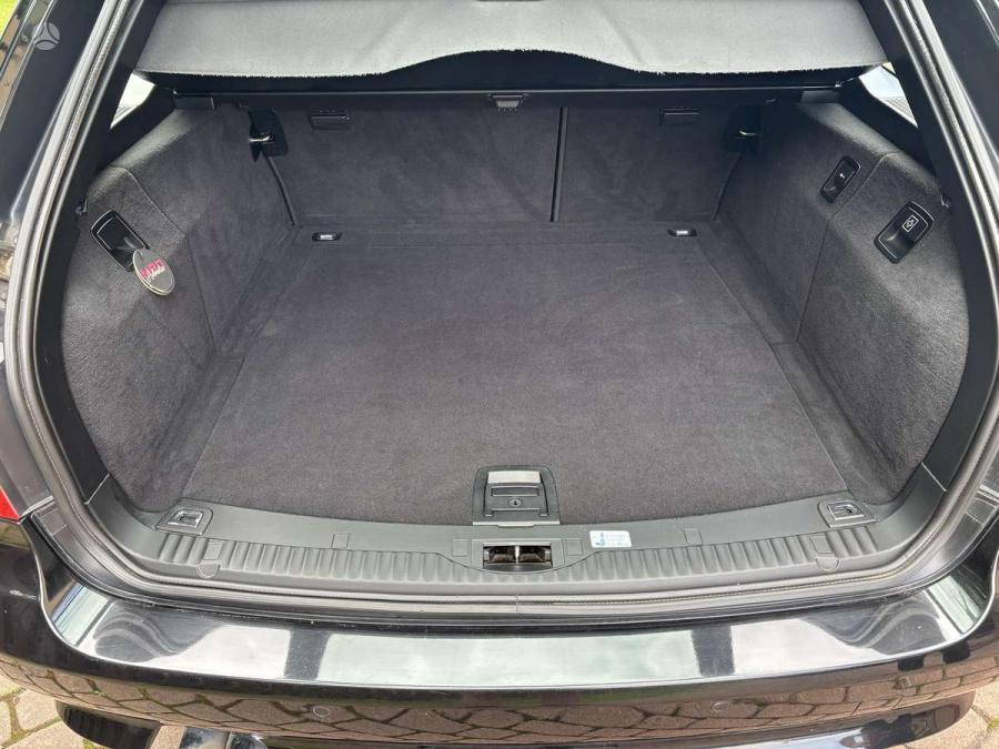 Black BMW 530 2005 in Vilnius, with an engine capacity of 2.50 L and mileage of 338 thousand km for 3200 €, photo 20 on AUTOMOTO.COM.LV
