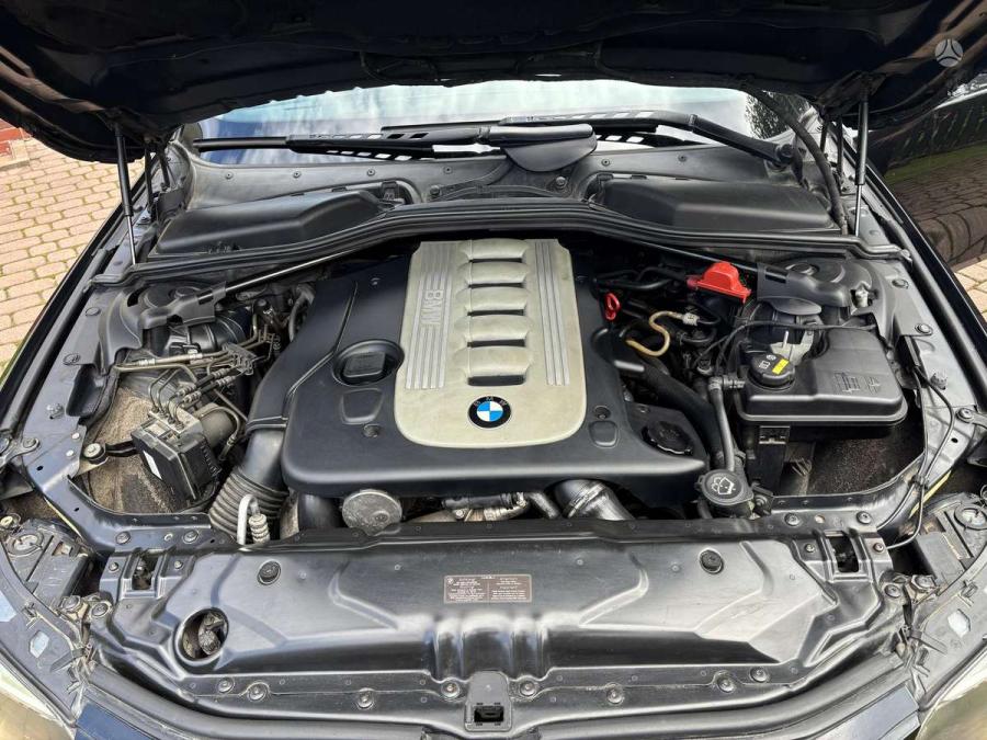 Black BMW 530 2005 in Vilnius, with an engine capacity of 2.50 L and mileage of 338 thousand km for 3200 €, photo 23 on AUTOMOTO.COM.LV