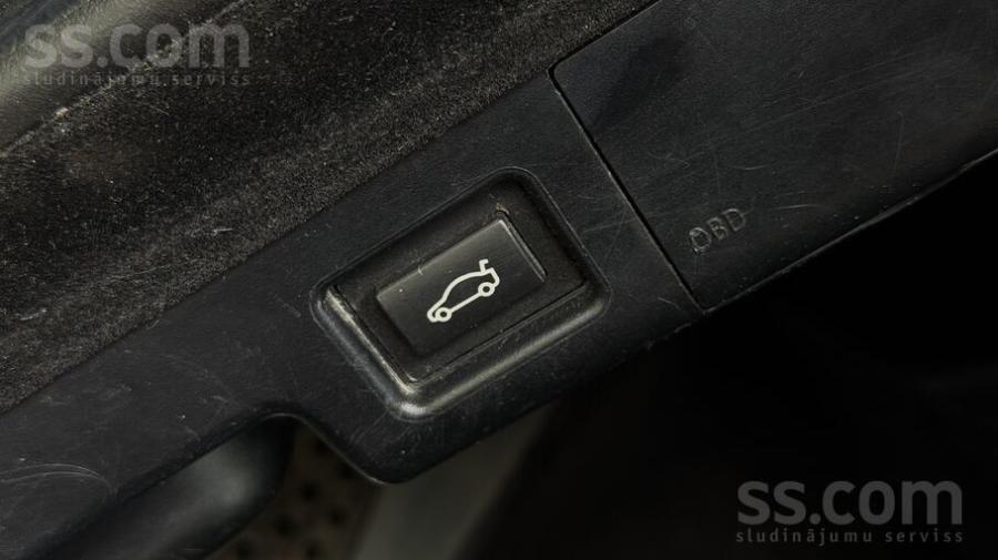 Черный БМВ 530 2005 в Рига, объемом двигателя 3.00 л и пробегом 386 тыс. км за 3990 €, фото 20 на AUTOMOTO.COM.LV