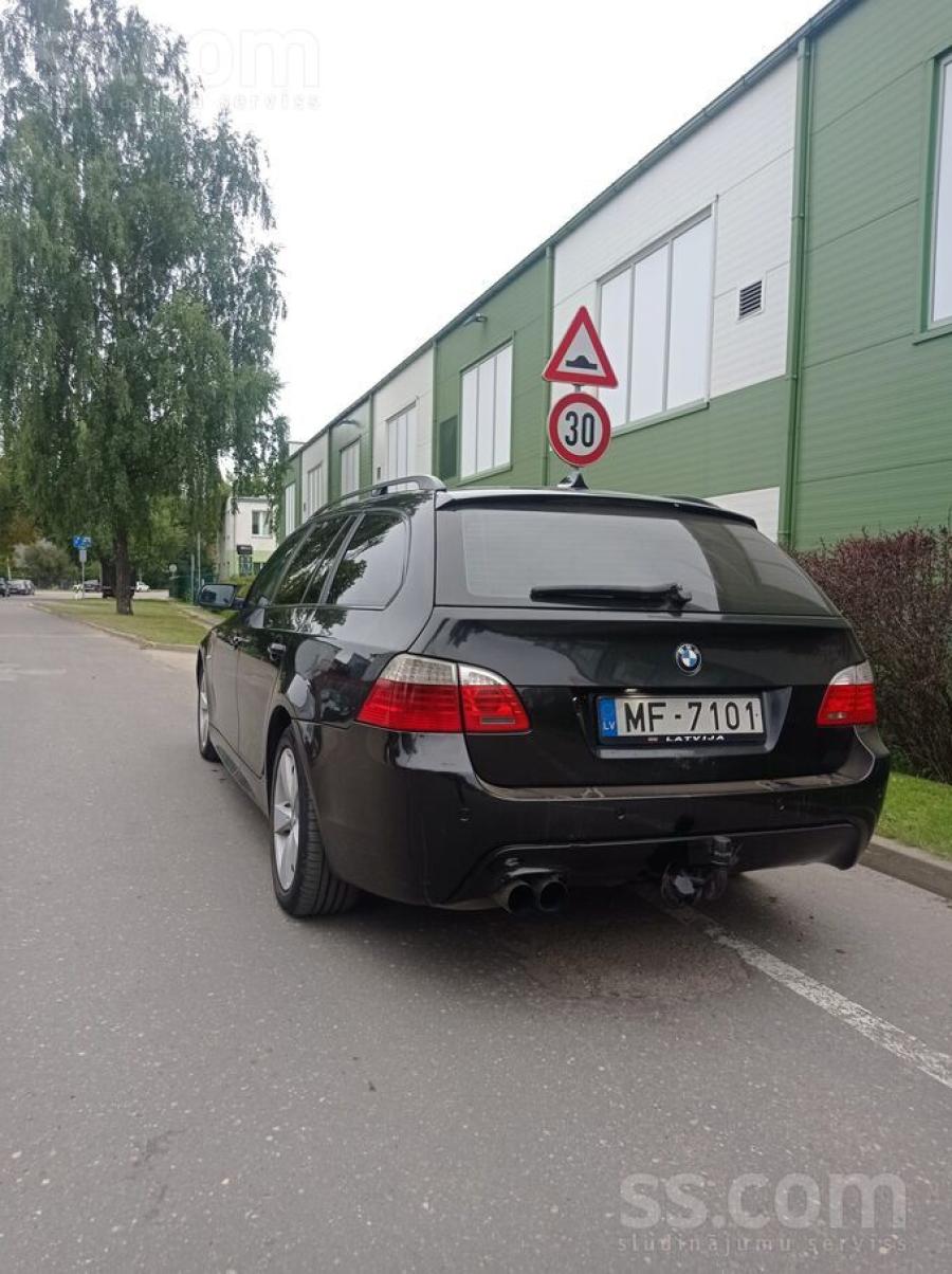 Melns BMW 530 2005 Rīga, ar dzinēja tilpumu 3.00 L un nobraukumu 0 tūkst. km par 2250 €, foto 4 vietnē AUTOMOTO.COM.LV