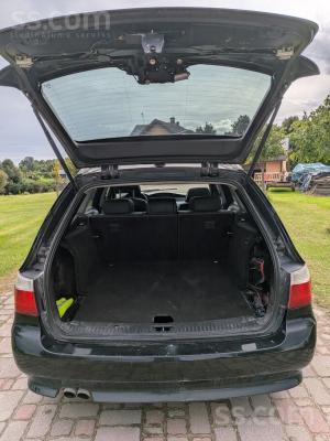 Melns BMW 530 2005 Bauska, ar dzinēja tilpumu 3.00 L un nobraukumu 430 tūkst. km par 2499 €, foto 8 vietnē AUTOMOTO.COM.LV