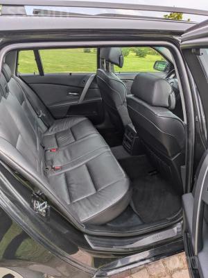 Melns BMW 530 2005 Bauska, ar dzinēja tilpumu 3.00 L un nobraukumu 430 tūkst. km par 2499 €, foto 10 vietnē AUTOMOTO.COM.LV