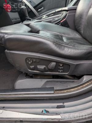 Melns BMW 530 2005 Bauska, ar dzinēja tilpumu 3.00 L un nobraukumu 430 tūkst. km par 2499 €, foto 12 vietnē AUTOMOTO.COM.LV