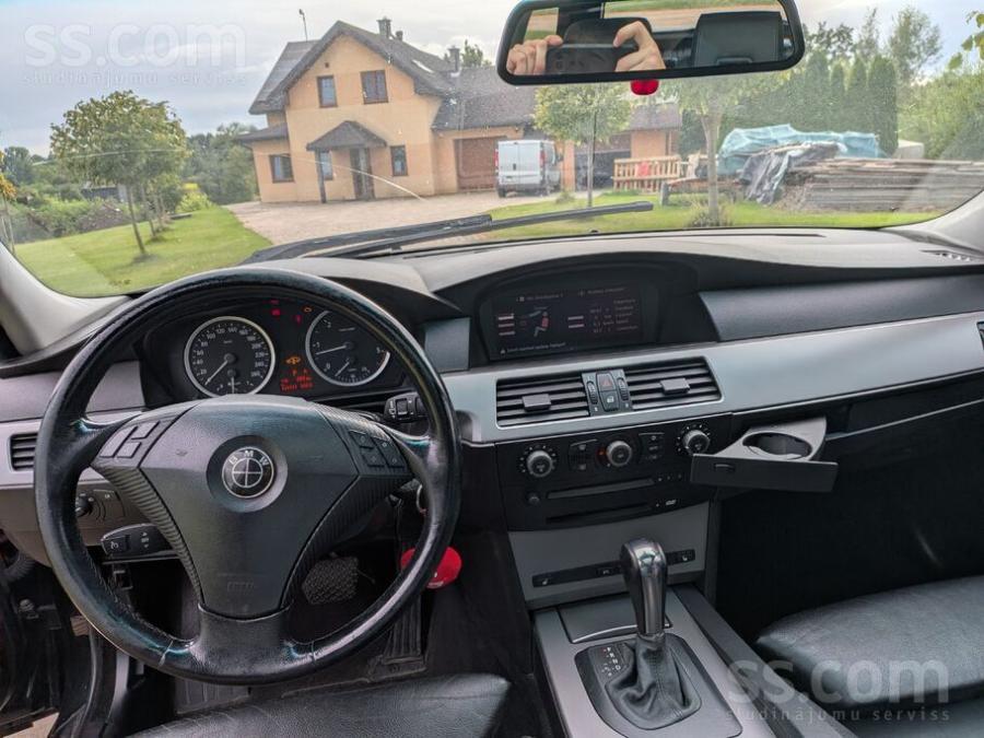 Melns BMW 530 2005 Bauska, ar dzinēja tilpumu 3.00 L un nobraukumu 430 tūkst. km par 2499 €, foto 18 vietnē AUTOMOTO.COM.LV