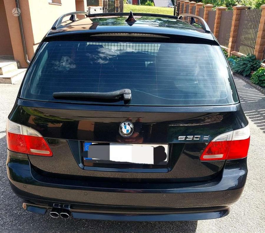 Melns BMW 530 2005 Anykščiai, ar dzinēja tilpumu 2.99 L un nobraukumu 288 tūkst. km par 2700 €, foto 7 vietnē AUTOMOTO.COM.LV