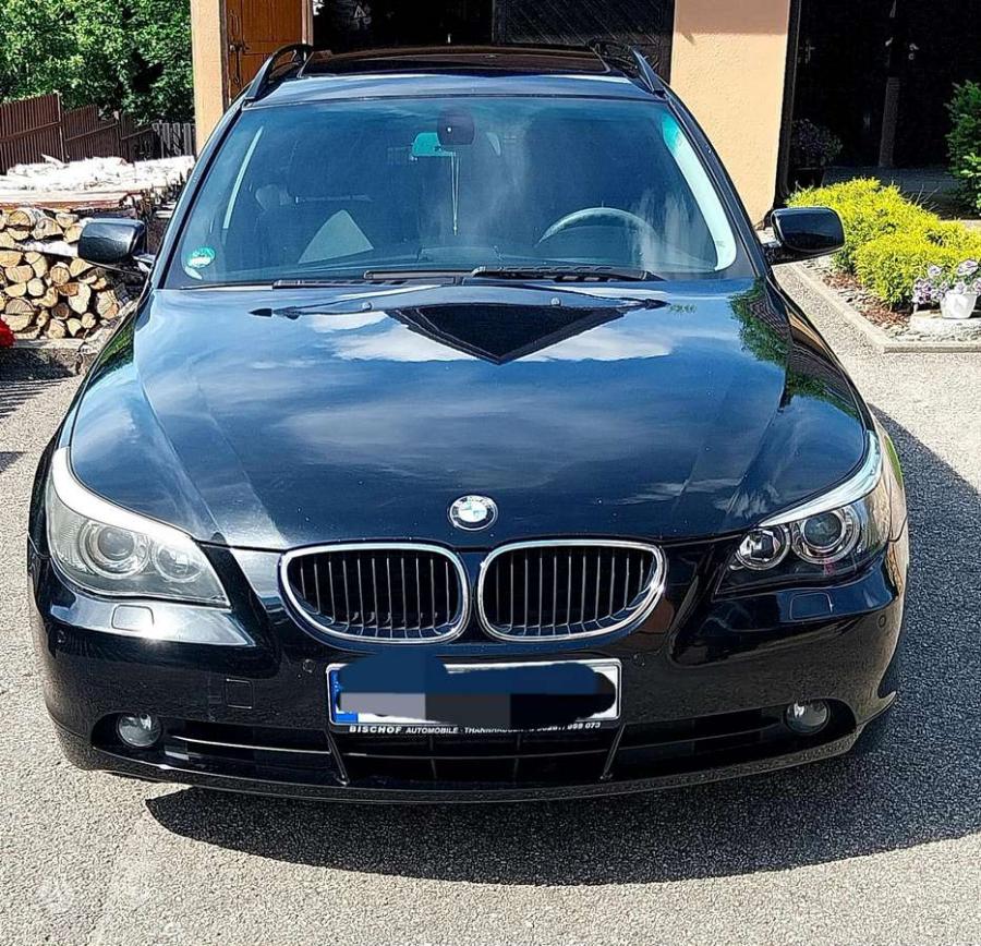 Melns BMW 530 2005 Anykščiai, ar dzinēja tilpumu 2.99 L un nobraukumu 288 tūkst. km par 2700 €, foto 11 vietnē AUTOMOTO.COM.LV