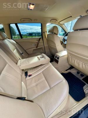 Black BMW 530 2005 in Jelgava, with an engine capacity of 3.00 L and mileage of 394 thousand km for 3900 €, photo 12 on AUTOMOTO.COM.LV