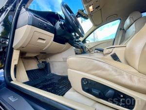 Black BMW 530 2005 in Jelgava, with an engine capacity of 3.00 L and mileage of 394 thousand km for 3900 €, photo 13 on AUTOMOTO.COM.LV