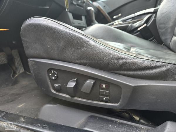 Melns BMW 530 2005 Alīta, ar dzinēja tilpumu 3.00 L un nobraukumu 419 tūkst. km par 3250 €, foto 11 vietnē AUTOMOTO.COM.LV