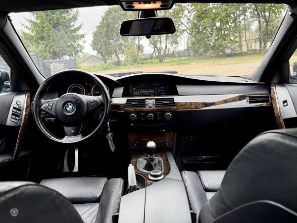 Melns BMW 530 2005 Kauņa, ar dzinēja tilpumu 0.00 L un nobraukumu 418 tūkst. km par 4250 €, foto 6 vietnē AUTOMOTO.COM.LV