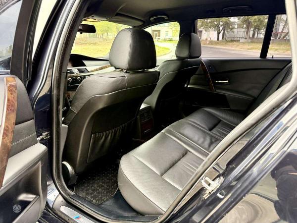 Melns BMW 530 2005 Kauņa, ar dzinēja tilpumu 0.00 L un nobraukumu 418 tūkst. km par 4250 €, foto 7 vietnē AUTOMOTO.COM.LV
