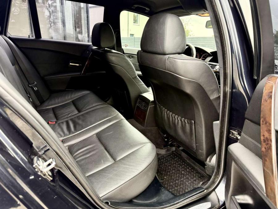 Melns BMW 530 2005 Kauņa, ar dzinēja tilpumu 0.00 L un nobraukumu 418 tūkst. km par 4250 €, foto 8 vietnē AUTOMOTO.COM.LV