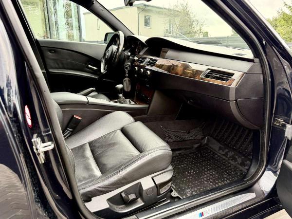 Melns BMW 530 2005 Kauņa, ar dzinēja tilpumu 0.00 L un nobraukumu 418 tūkst. km par 4250 €, foto 10 vietnē AUTOMOTO.COM.LV