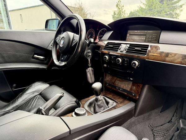 Melns BMW 530 2005 Kauņa, ar dzinēja tilpumu 0.00 L un nobraukumu 418 tūkst. km par 4250 €, foto 11 vietnē AUTOMOTO.COM.LV