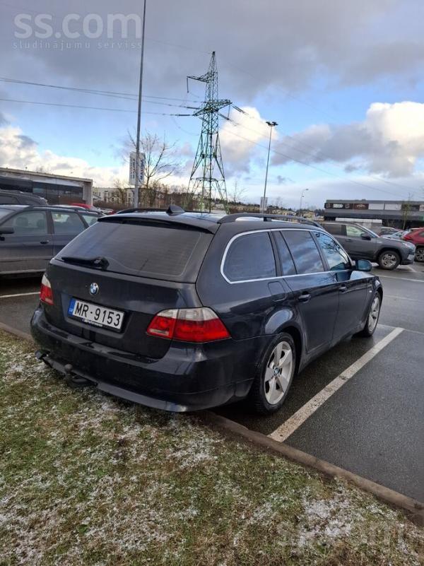 Black BMW 530 2006 in Riga, with an engine capacity of 3.00 L and mileage of 309 thousand km for 4650 €, photo 3 on AUTOMOTO.COM.LV