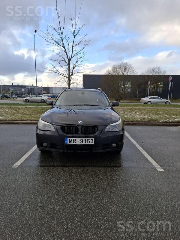 Black BMW 530 2006 in Riga, with an engine capacity of 3.00 L and mileage of 309 thousand km for 4650 €, photo 5 on AUTOMOTO.COM.LV