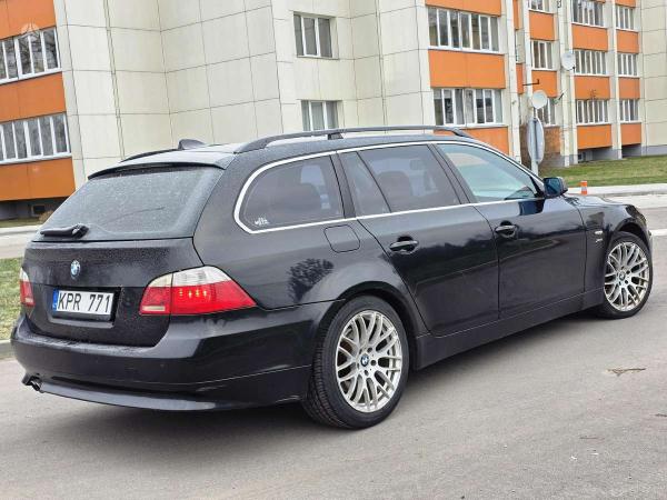Black BMW 530 2006 in Panevezys, with an engine capacity of 3.00 L and mileage of 390 thousand km for 3300 €, photo 9 on AUTOMOTO.COM.LV