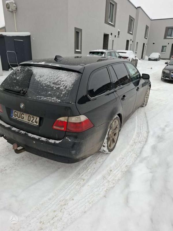 Melns BMW 530 2006 Viļņa, ar dzinēja tilpumu 3.00 L un nobraukumu 390 tūkst. km par 1650 €, foto 3 vietnē AUTOMOTO.COM.LV