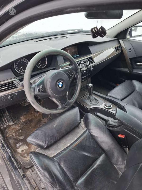 Melns BMW 530 2006 Viļņa, ar dzinēja tilpumu 3.00 L un nobraukumu 390 tūkst. km par 1650 €, foto 8 vietnē AUTOMOTO.COM.LV