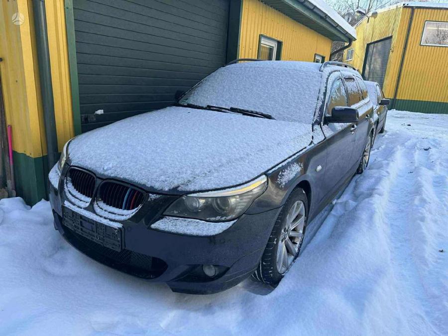Melns BMW 530 2006 Kauņa, ar dzinēja tilpumu 2.99 L un nobraukumu 440 tūkst. km par 2900 €, foto 1 vietnē AUTOMOTO.COM.LV