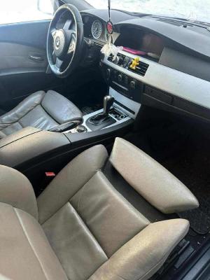 Melns BMW 530 2006 Kauņa, ar dzinēja tilpumu 2.99 L un nobraukumu 440 tūkst. km par 2900 €, foto 4 vietnē AUTOMOTO.COM.LV