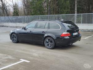 Melns BMW 530 2006 Viļņa, ar dzinēja tilpumu 3.00 L un nobraukumu 446 tūkst. km par 3499 €, foto 3 vietnē AUTOMOTO.COM.LV