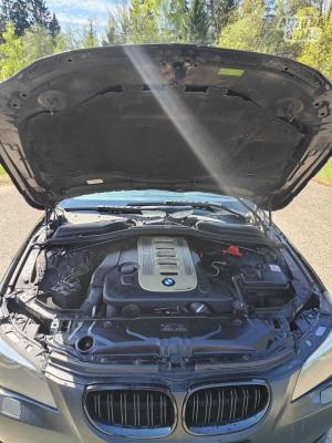 Black BMW 530 2006 in Vilnius, with an engine capacity of 3.00 L and mileage of 405 thousand km for 1799 €, photo 10 on AUTOMOTO.COM.LV