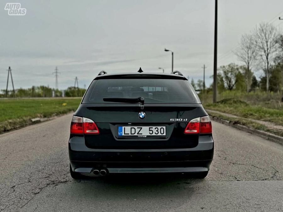 Melns BMW 530 2006 Klaipėda, ar dzinēja tilpumu 2.50 L un nobraukumu 400 tūkst. km par 2750 €, foto 7 vietnē AUTOMOTO.COM.LV