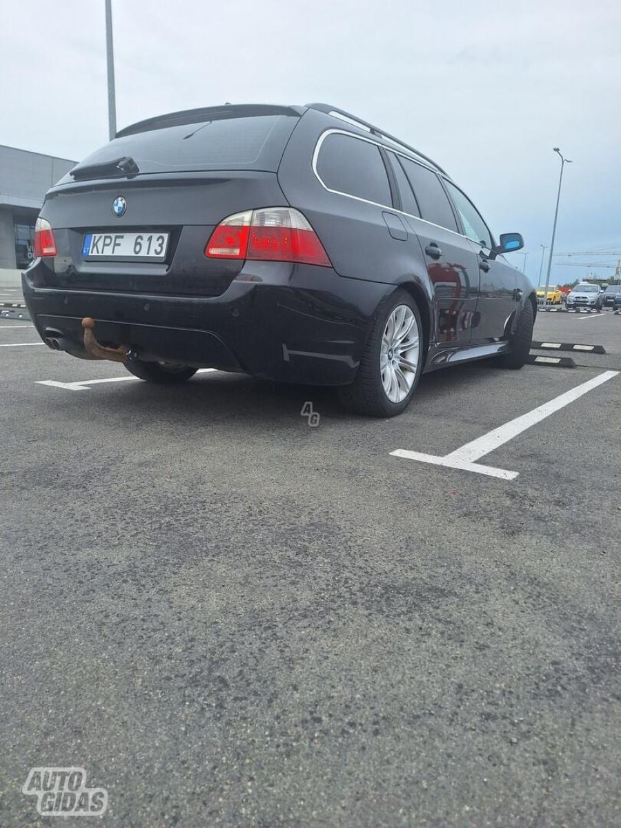 Black BMW 530 2006 in Vilnius, with an engine capacity of 3.00 L and mileage of 332 thousand km for 4500 €, photo 4 on AUTOMOTO.COM.LV