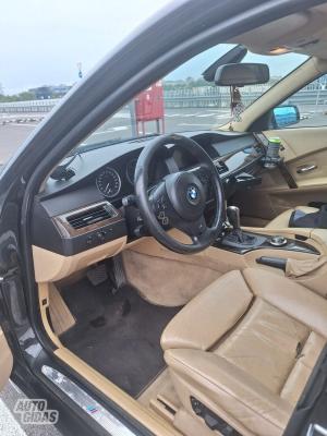 Black BMW 530 2006 in Vilnius, with an engine capacity of 3.00 L and mileage of 332 thousand km for 4500 €, photo 8 on AUTOMOTO.COM.LV