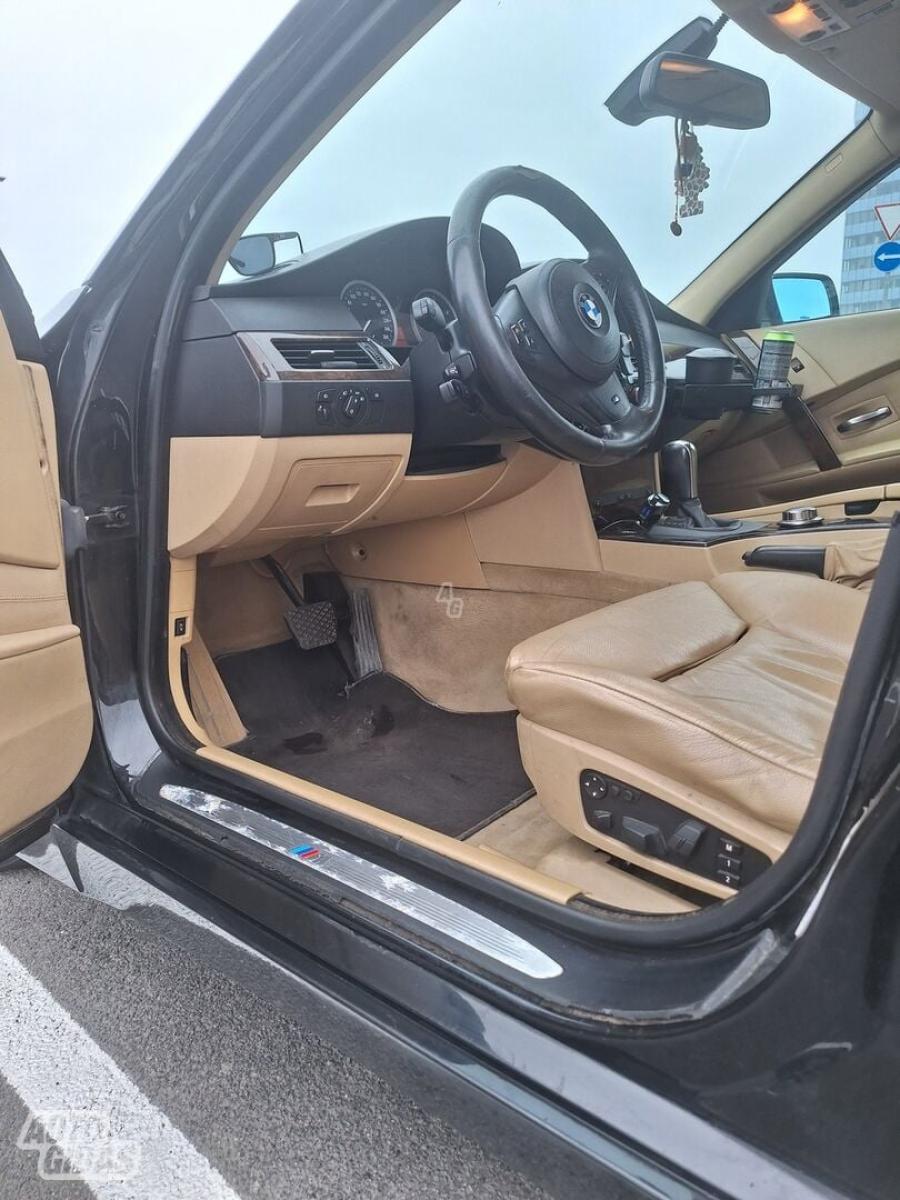 Black BMW 530 2006 in Vilnius, with an engine capacity of 3.00 L and mileage of 332 thousand km for 4500 €, photo 9 on AUTOMOTO.COM.LV