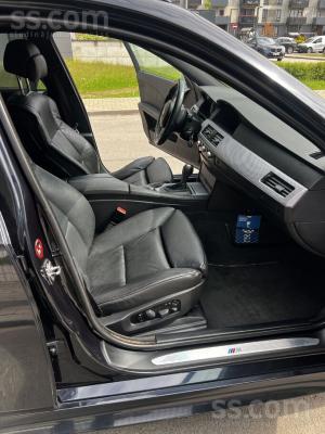 Melns BMW 530 2006 Rīga, ar dzinēja tilpumu 3.00 L un nobraukumu 298 tūkst. km par 4800 €, foto 10 vietnē AUTOMOTO.COM.LV