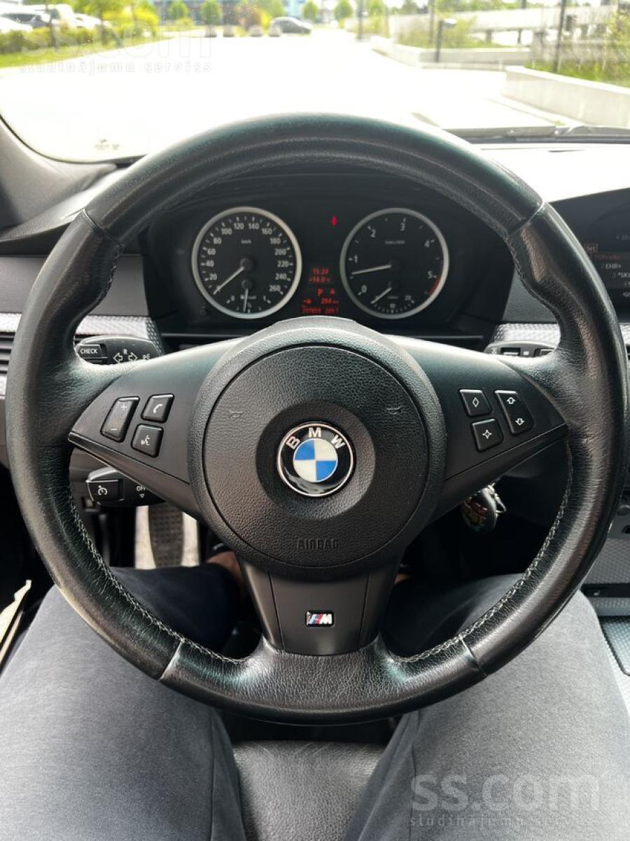 Melns BMW 530 2006 Rīga, ar dzinēja tilpumu 3.00 L un nobraukumu 298 tūkst. km par 4800 €, foto 16 vietnē AUTOMOTO.COM.LV