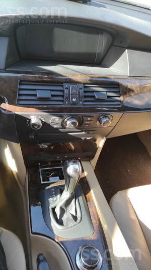 Black BMW 530 2006 in Riga, with an engine capacity of 3.00 L and mileage of 299 thousand km for 1600 €, photo 5 on AUTOMOTO.COM.LV