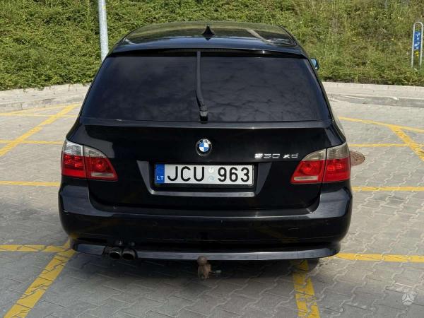 Black BMW 530 2006 in Vilnius, with an engine capacity of 3.00 L and mileage of 351 thousand km for 2000 €, photo 5 on AUTOMOTO.COM.LV