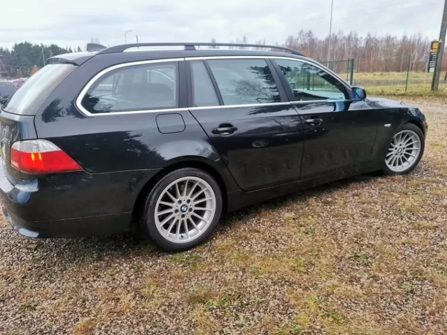 Black BMW 530 2006 in Kuldiga, with an engine capacity of 3.00 L and mileage of 349 thousand km for 4690 €, photo 3 on AUTOMOTO.COM.LV