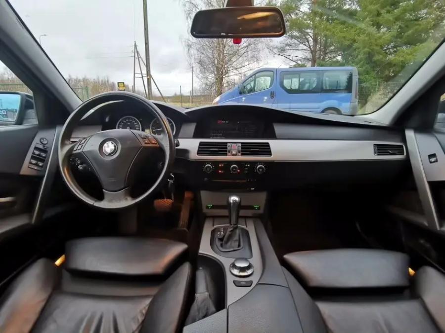 Black BMW 530 2006 in Kuldiga, with an engine capacity of 3.00 L and mileage of 349 thousand km for 4690 €, photo 6 on AUTOMOTO.COM.LV