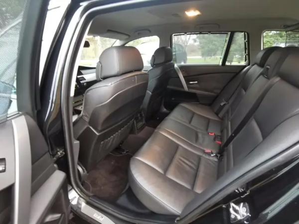 Black BMW 530 2006 in Kuldiga, with an engine capacity of 3.00 L and mileage of 349 thousand km for 4690 €, photo 6 on AUTOMOTO.COM.LV