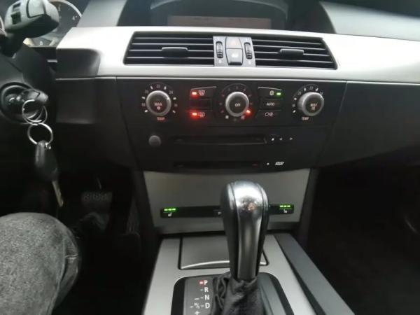 Black BMW 530 2006 in Kuldiga, with an engine capacity of 3.00 L and mileage of 349 thousand km for 4690 €, photo 9 on AUTOMOTO.COM.LV