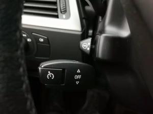 Black BMW 530 2006 in Kuldiga, with an engine capacity of 3.00 L and mileage of 349 thousand km for 4690 €, photo 22 on AUTOMOTO.COM.LV