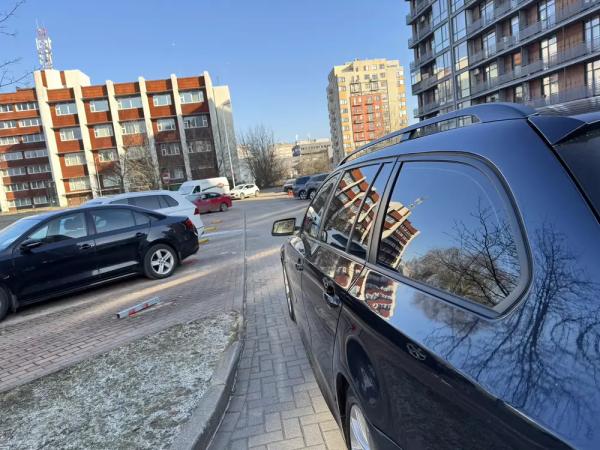 Melns BMW 530 2006 Rīga, ar dzinēja tilpumu 3.00 L un nobraukumu 275 tūkst. km par 3390 €, foto 10 vietnē AUTOMOTO.COM.LV