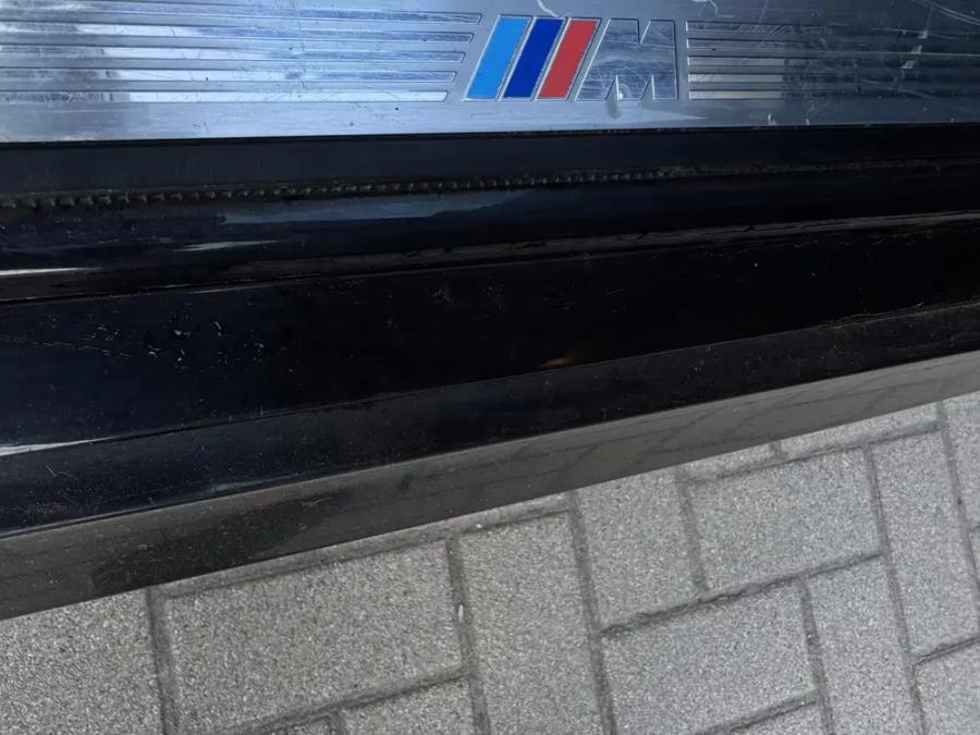 Black BMW 530 2006 in Riga, with an engine capacity of 3.00 L and mileage of 275 thousand km for 3390 €, photo 15 on AUTOMOTO.COM.LV